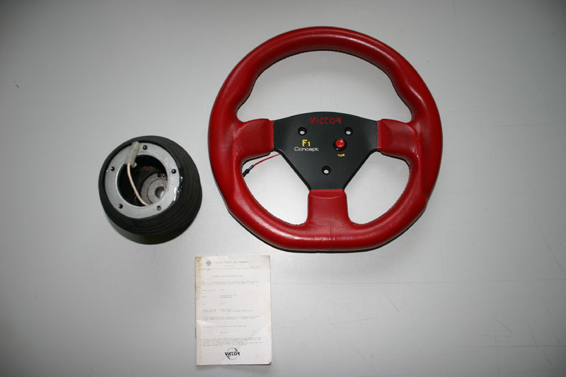 VICOR F1 Concept Echtlederlenkrad 28cm Bild - 2008 Crx Lenkrad0001klein ...